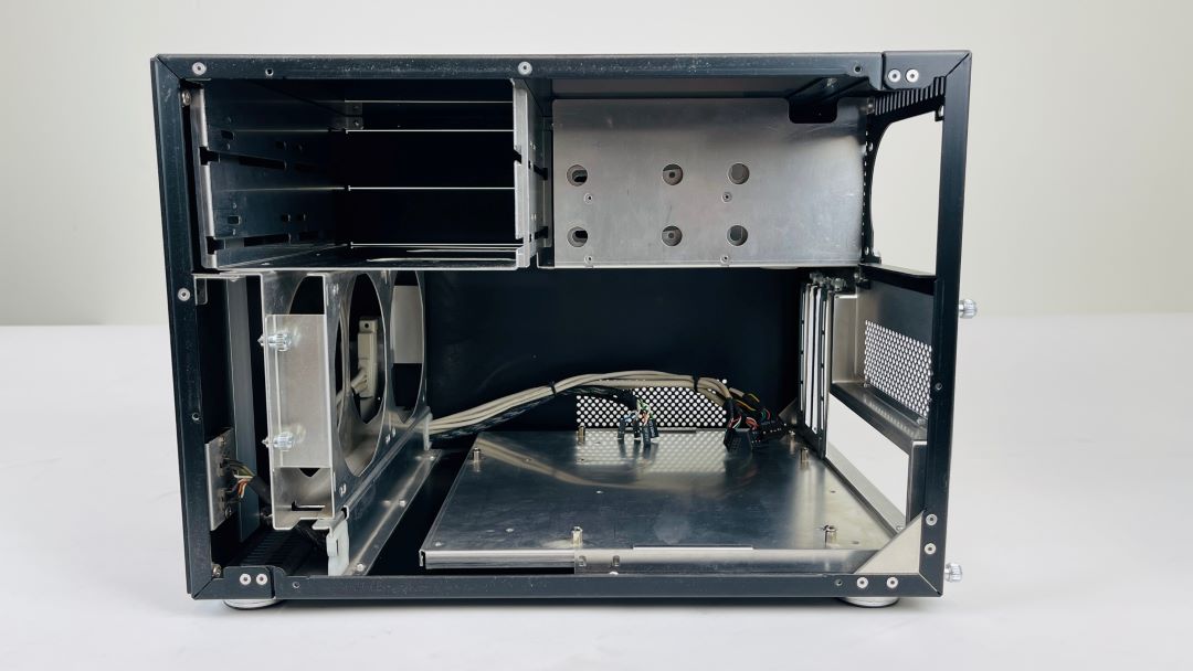 Vintage Computer Case Aluminum LIAN LI PC-V350B Black Micro MATX Deskt ...