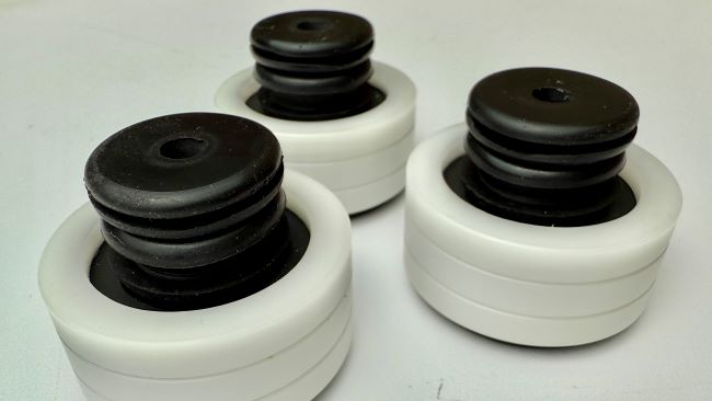 White Turntable Isolation Upgrade Feet (Set Of Four) – Mnpctech