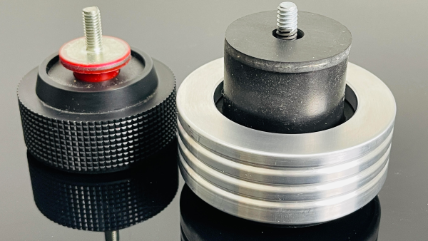 Technics SL-1300G Audiophile Turntable Isolation Feet (Four) – Mnpctech