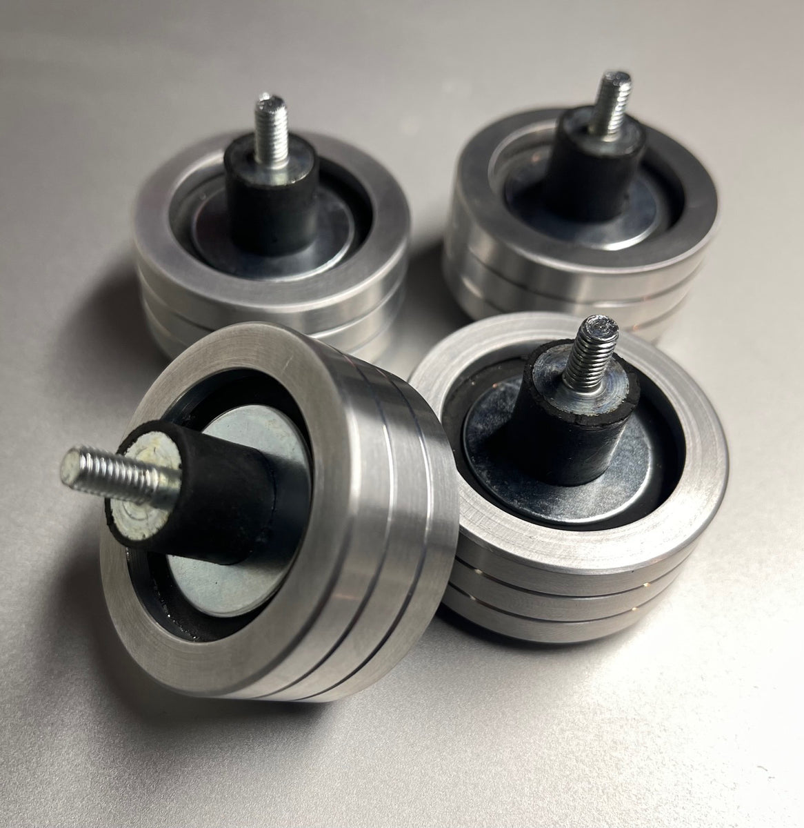 VPI HW-19 Series Custom Isolation Turntable Feet (Set Of Four) – Mnpctech