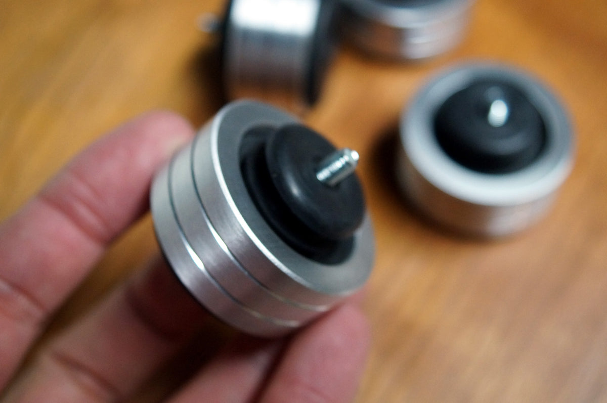 McIntosh Integrated MA-352, MA-7200 Amplifier Riser Isolation Upgrade ...